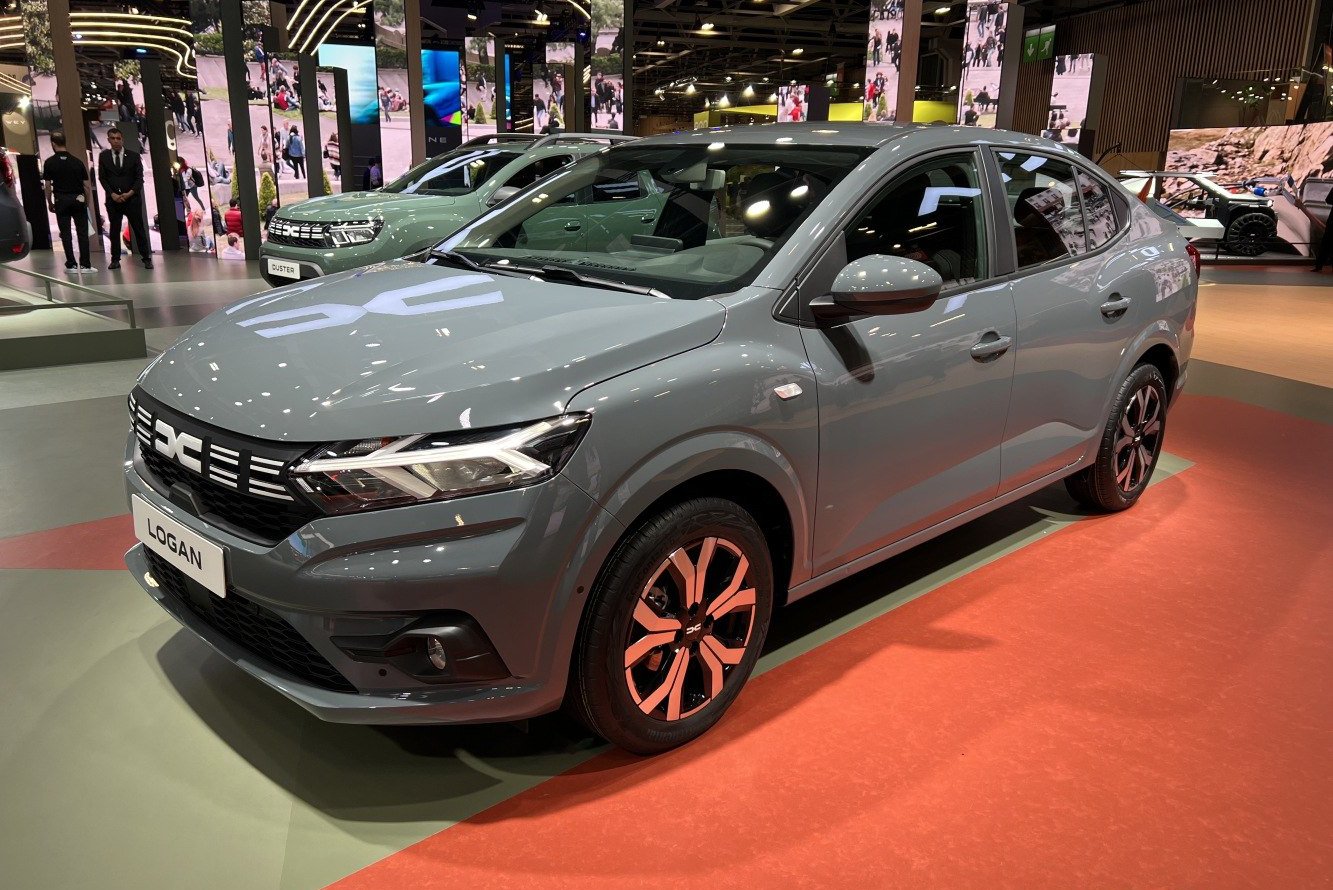 Dacia Logan III (facelift 2022) 1.0 TCe (90 Hp) CVT